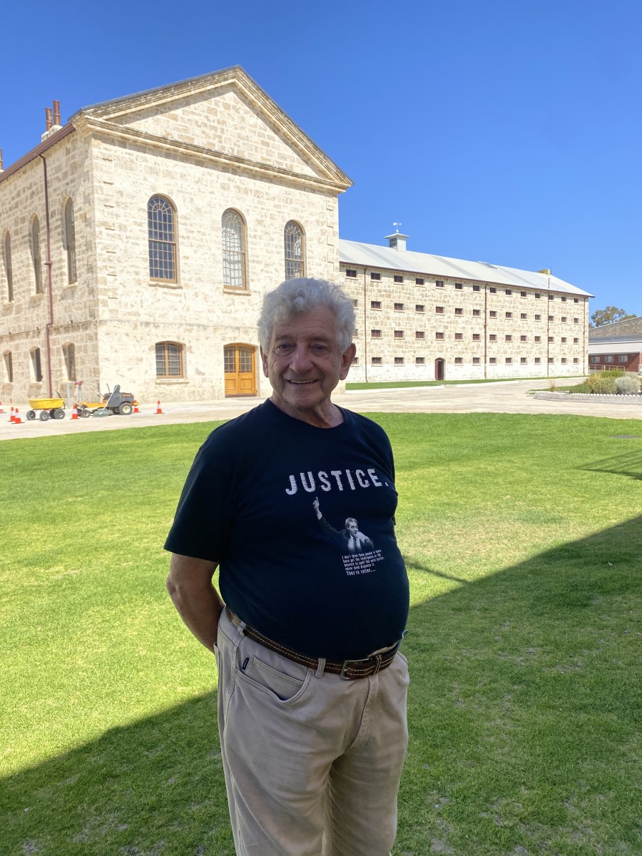 Meeting John Button – Elizabeth Beeli